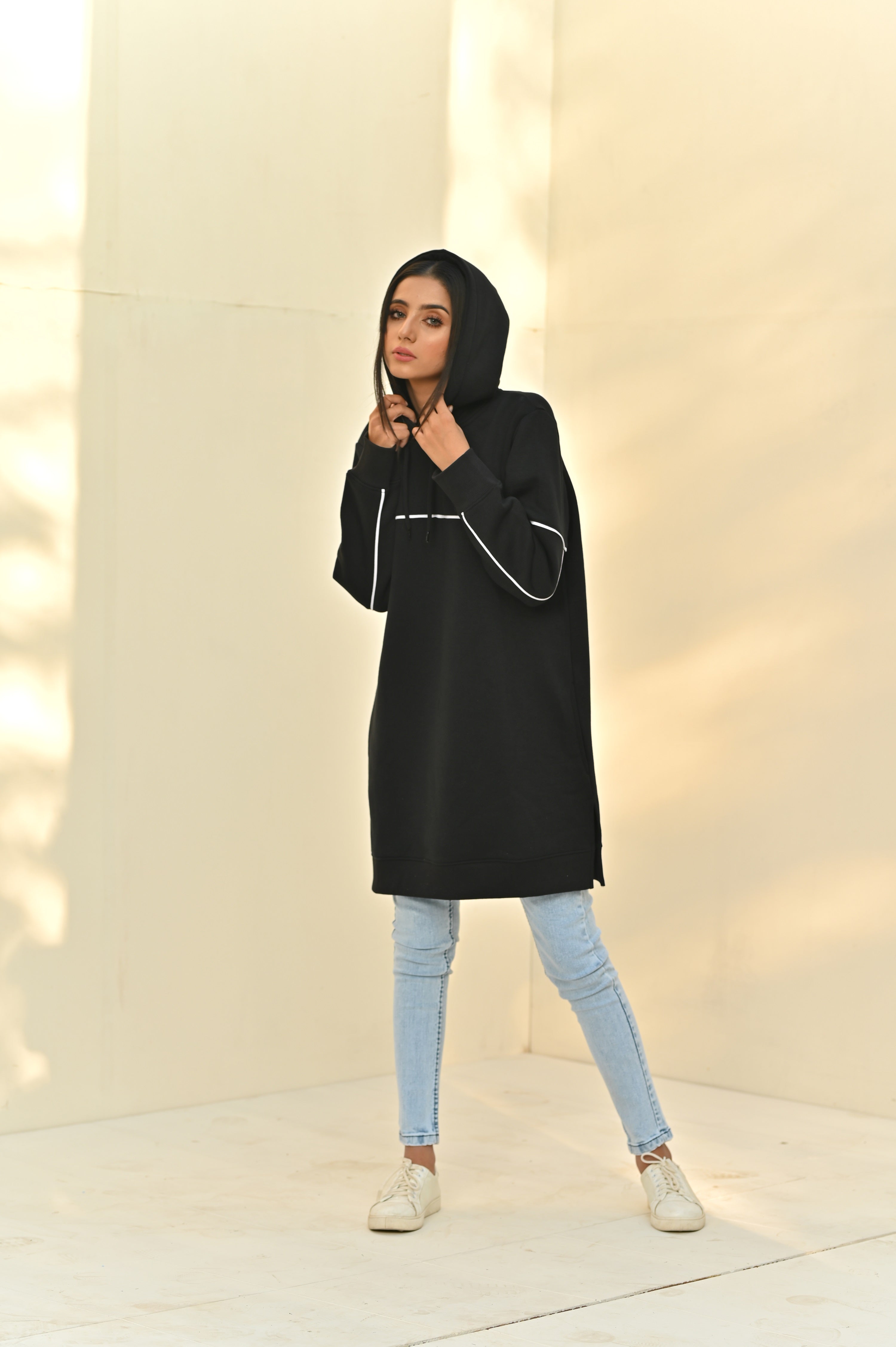 Women's -Long & Loose Fit Hoodie-Piping Style on Front and Arms - Blac ...